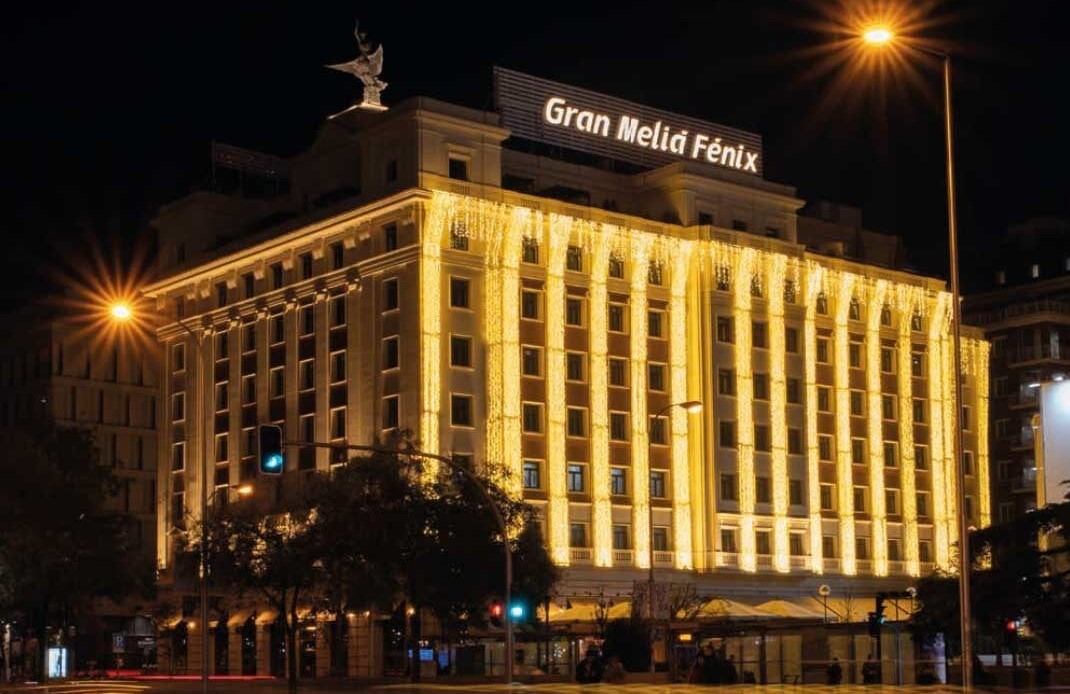 Luces de Navidad 2025: Tendencias de colores y combinaciones para ...